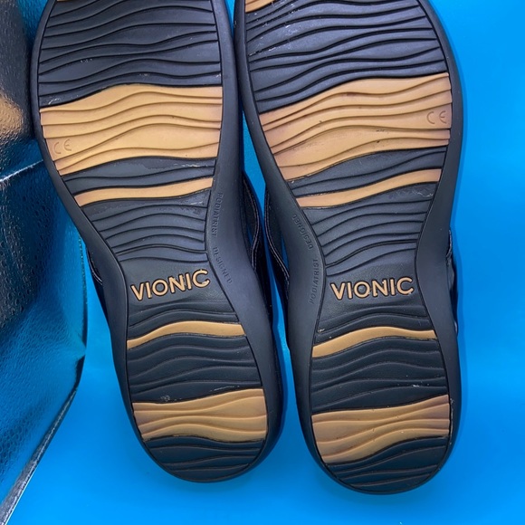 Vionic | Shoes | Vionic Orthaheel Bella Ii Black Orthotic Flip Flop ...